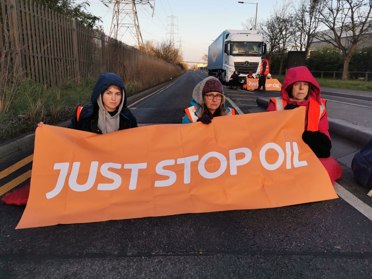 PRESS RELEASE: Clergy blocking oil facilities across the UK – Christian ...
